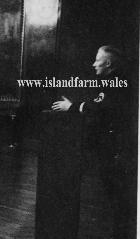 SS-Gruppenfuhrer und Generalleutnant der Polizei Hermann Behrends